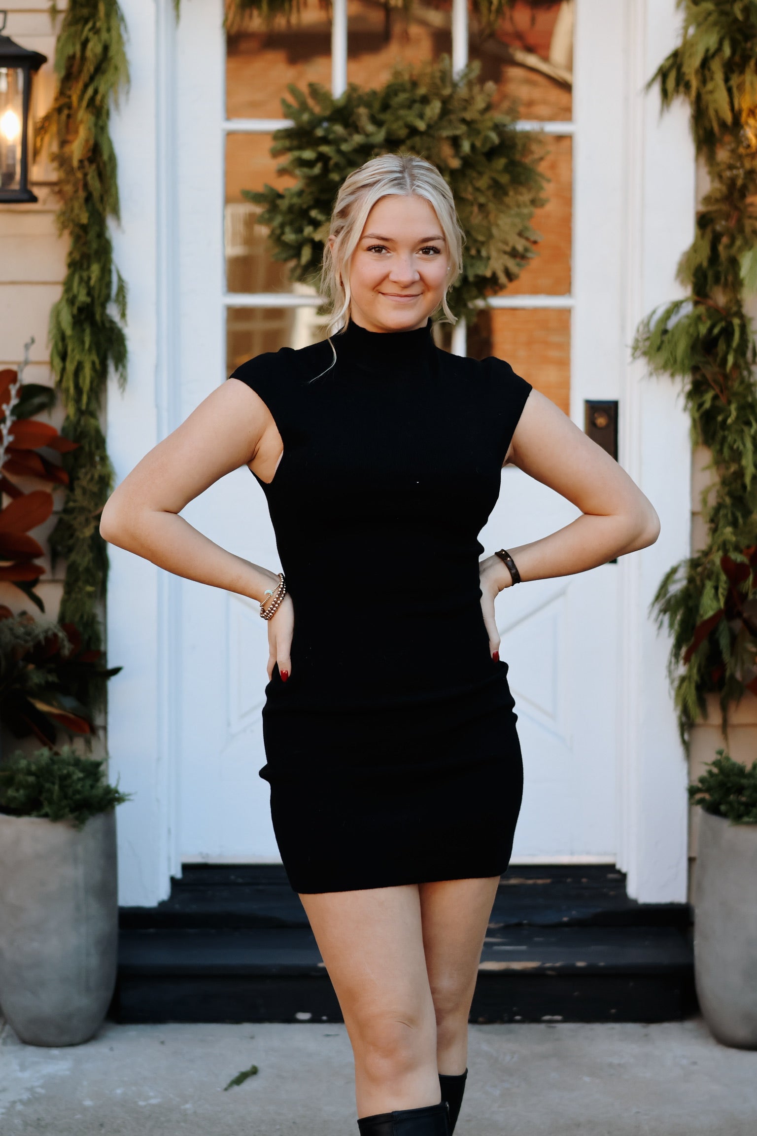 Penelope Power Shoulder Mini Black – Giana Rose Couture